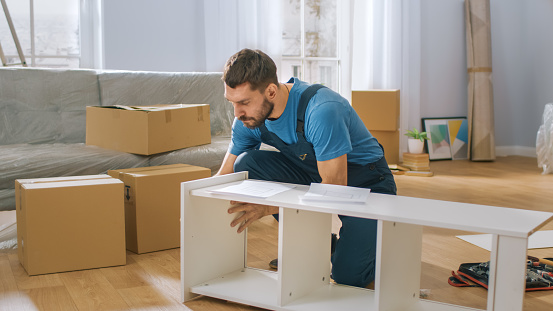 Facem mobila la comanda » MONTARE MOBILIER